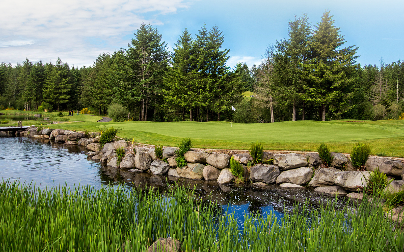 Trophy Lake Golf & Casting | Seattle Golf Courses